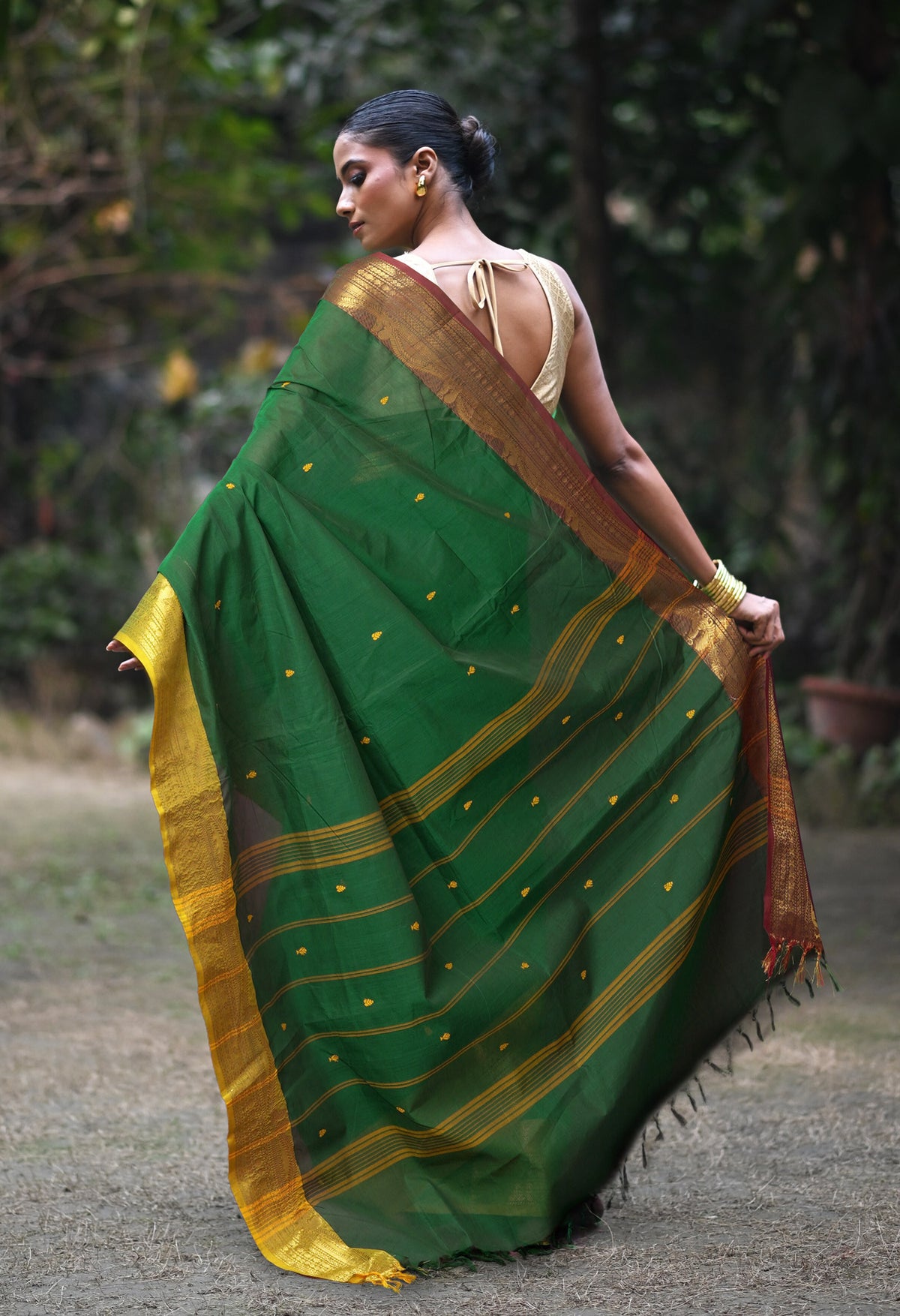 DIY - Laundry Starch & Fabric stiffener recipes for clothes